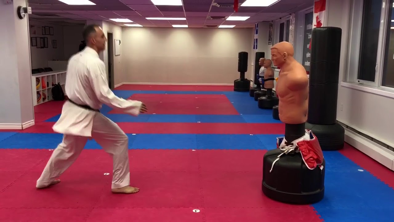 SUPERMAN PUNCH KARATE, OITZUKI #AKASkarate - YouTube