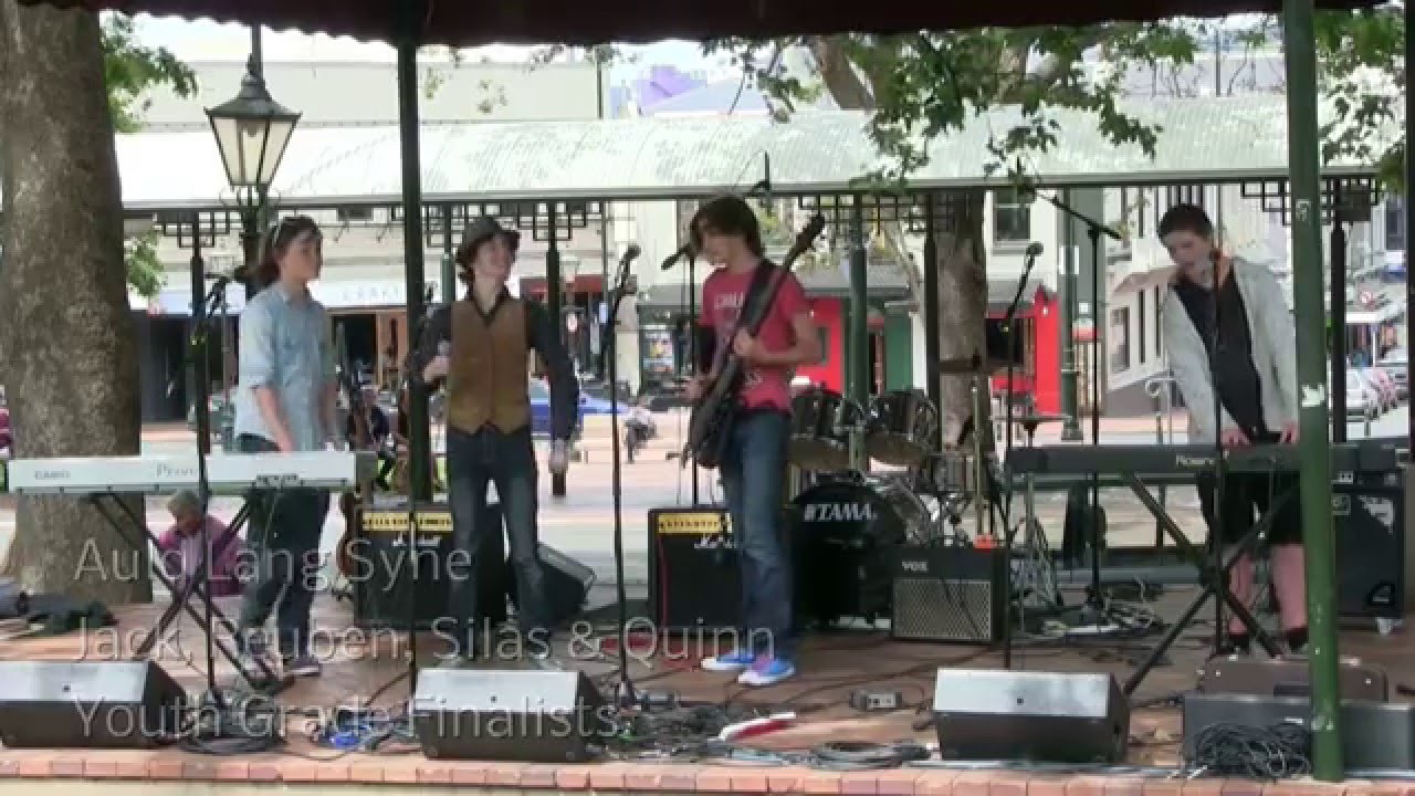 Robbie Rocks Dunedin - Jack, Reuben, Silas & Quinn - YouTube