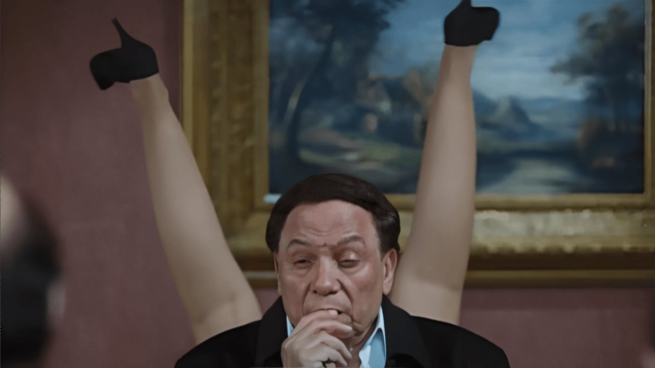 خليكي زي ما انتي لحد ما ارجعلك🤣 حسن حسني بيدخل علي عادل امام وهو في