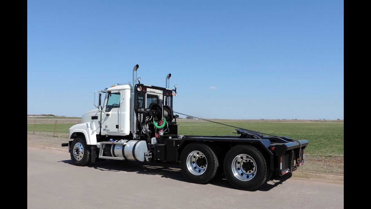 2015 MACK PINNACLE CHU613 WINCH TRUCK - #20819 - YouTube
