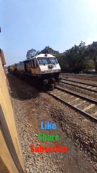 WDG4D & WDG4 EMD humming sound - YouTube