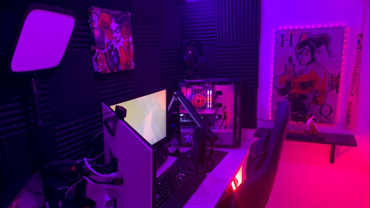 My Closet Gaming/Streaming Setup - YouTube