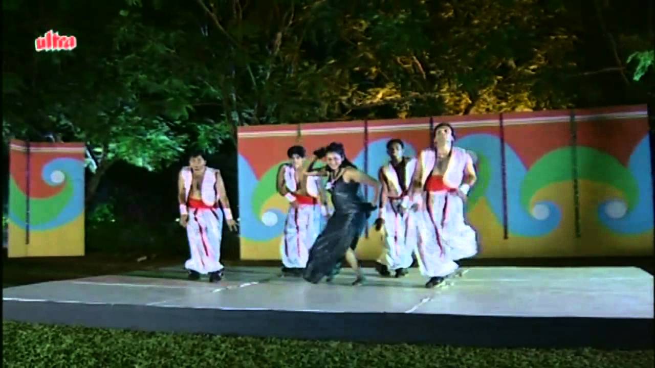 Eshara Eshara - Bai Bai Man Moracha Marathi Song - YouTube