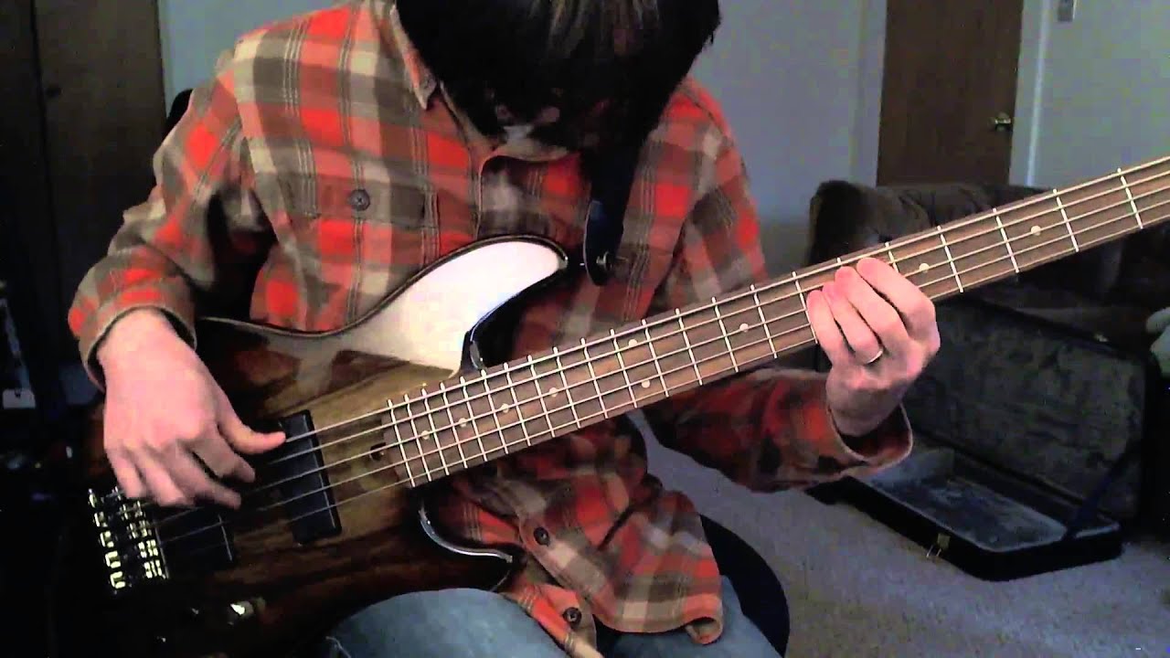 Warmoth Mahogany 5 string J Bass - YouTube