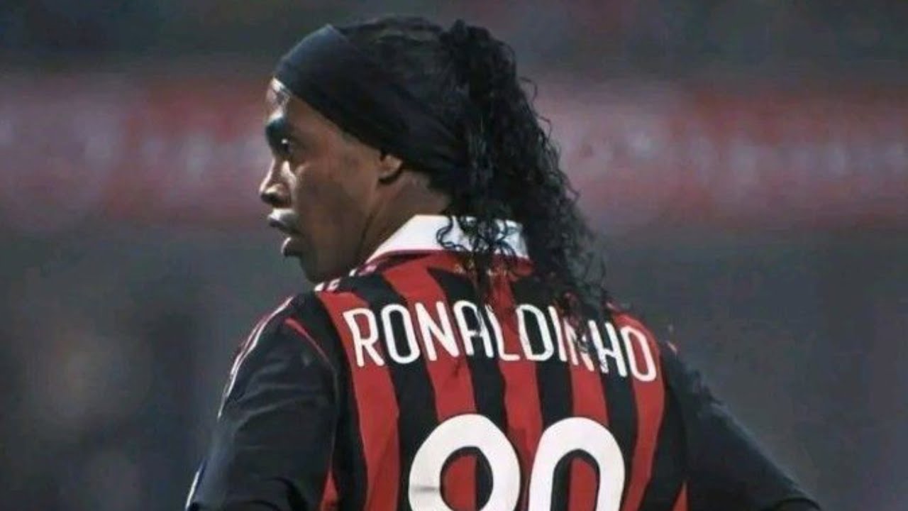 Milan Ronaldinho - YouTube