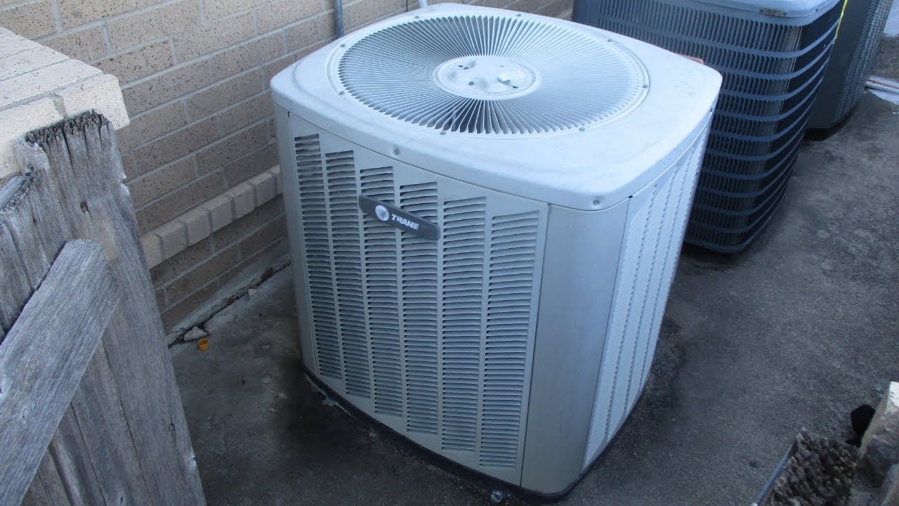 2005 Trane XB10 Heat Pump - Defrost Cycle (Steam Show) - YouTube