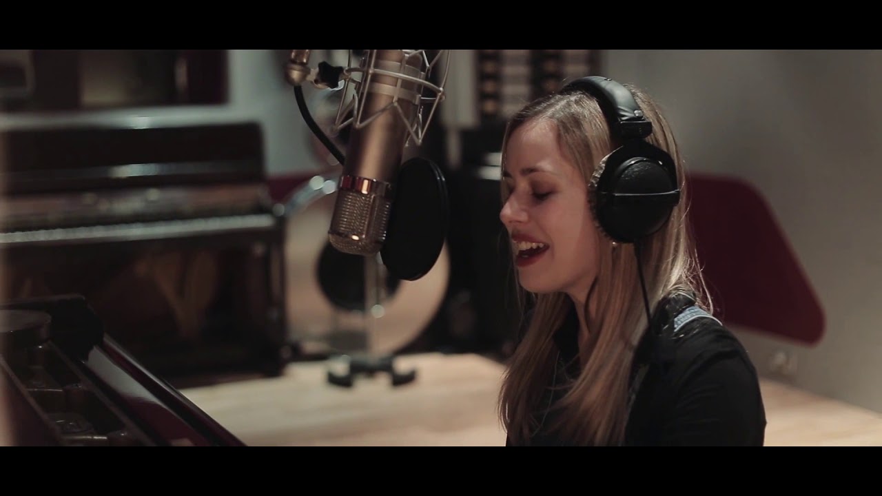 Alice Pisano - Celebrate Life (at Dean St. Studios) - YouTube