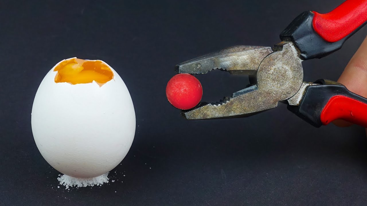 EXPERIMENT: Glowing 1000 Degree mini BALL vs EGG - YouTube