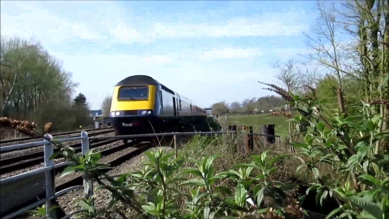 Bishton Level Crossing 01/01/2017 and 25/03/2017 - YouTube