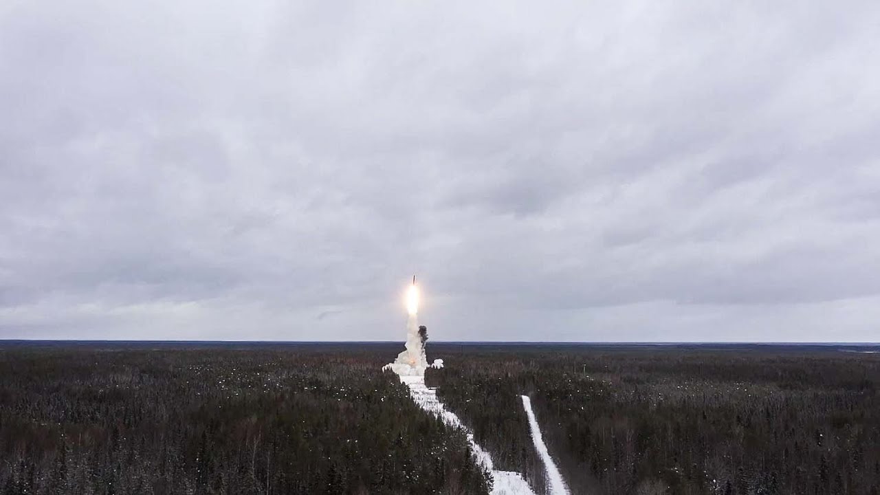 Пуск межконтинентальной баллистической ракеты «Ярс в рамках планового