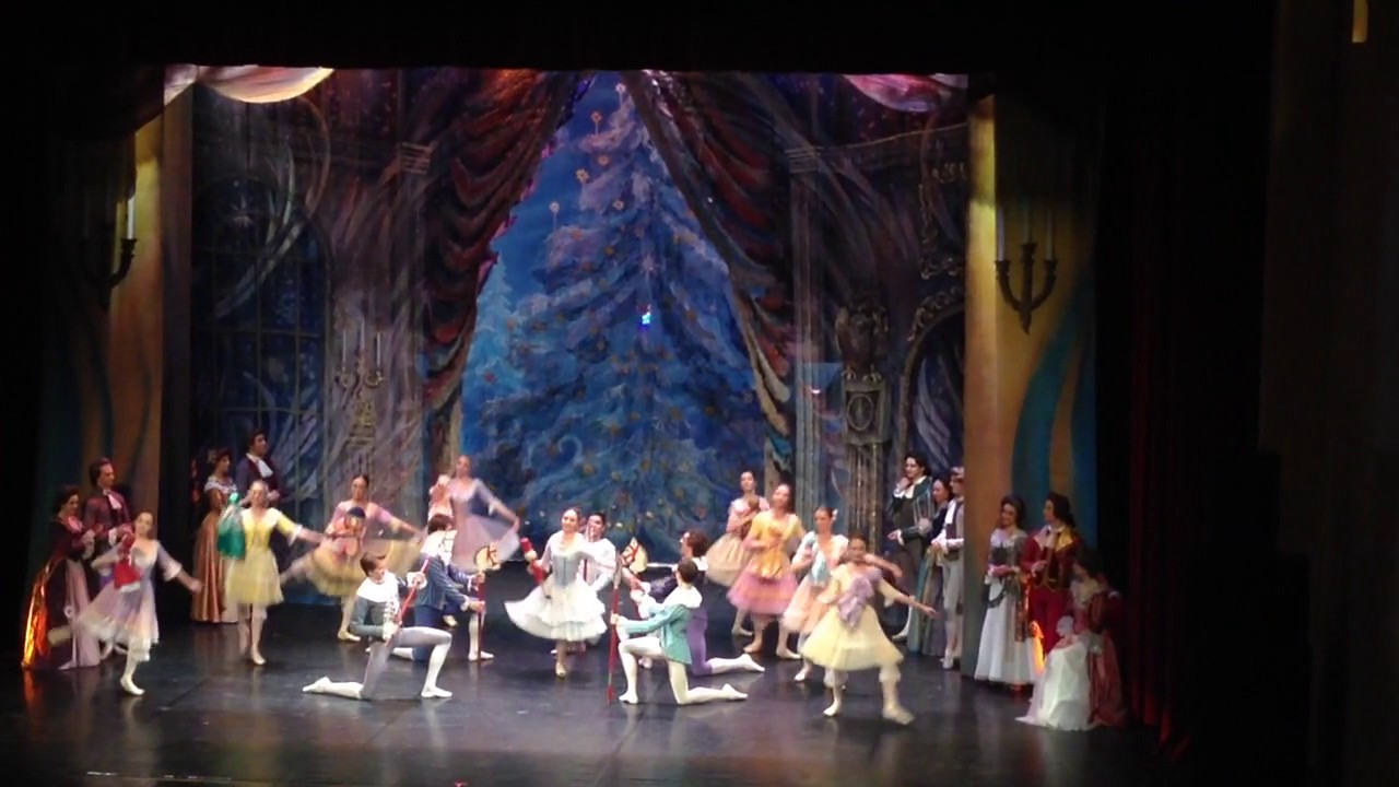 veriotis.gr - Καρυοθραύστης, Κρατικά Μπαλέτα Μόσχας - YouTube