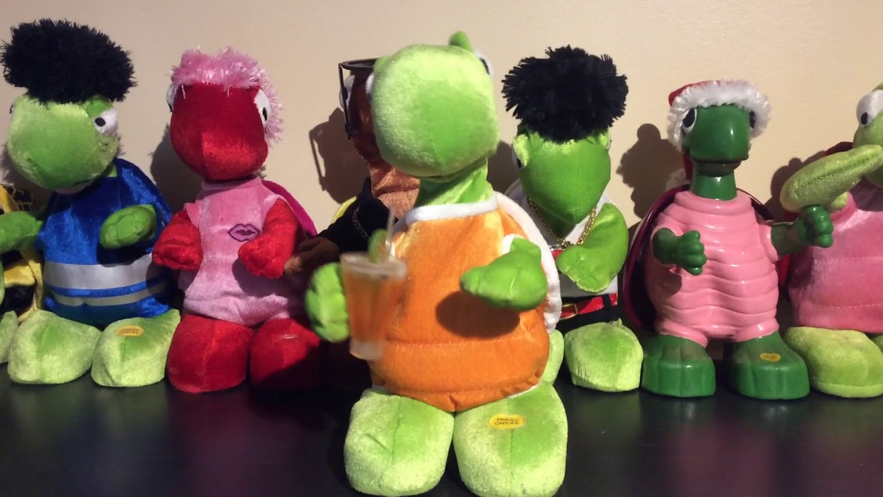 Gemmy Turtle Dancers sings and dances to "Let It Whip" REUPLOAD - YouTube