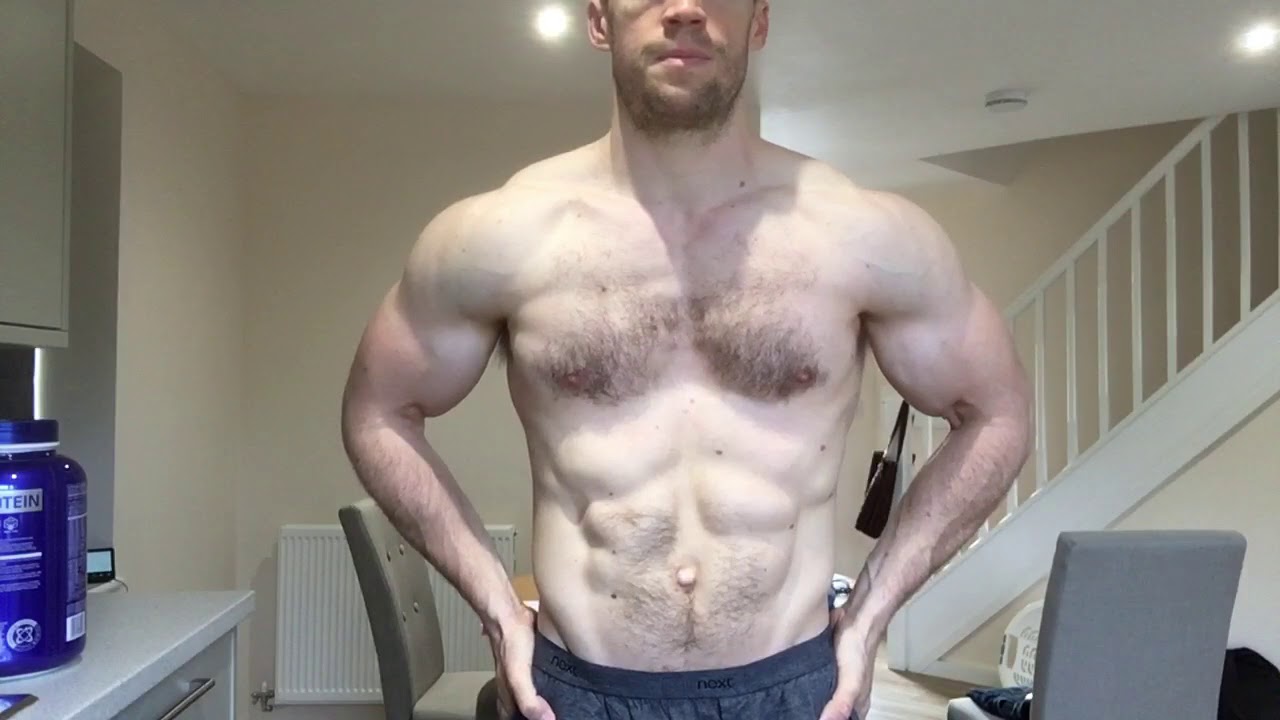 Muscles flexing - YouTube