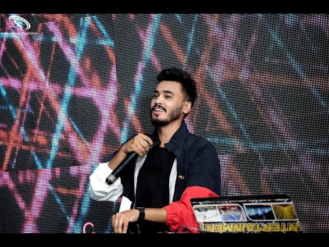 STAGE SHARE WITH ALI MERCHANT (BOLLYWOOD DJ & ACTOR) #djrishabh # ...