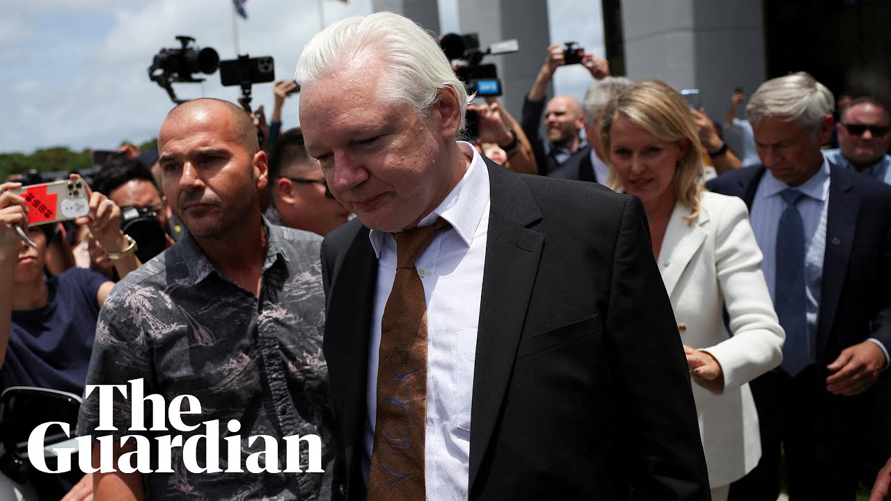 The moment Julian Assange left Saipan court a free man - YouTube