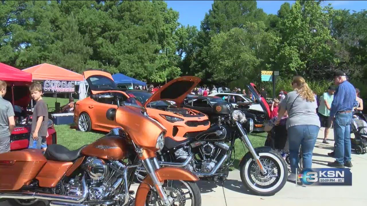 Dads celebrate Father's Day at Sedgwick County Zoo car show - YouTube