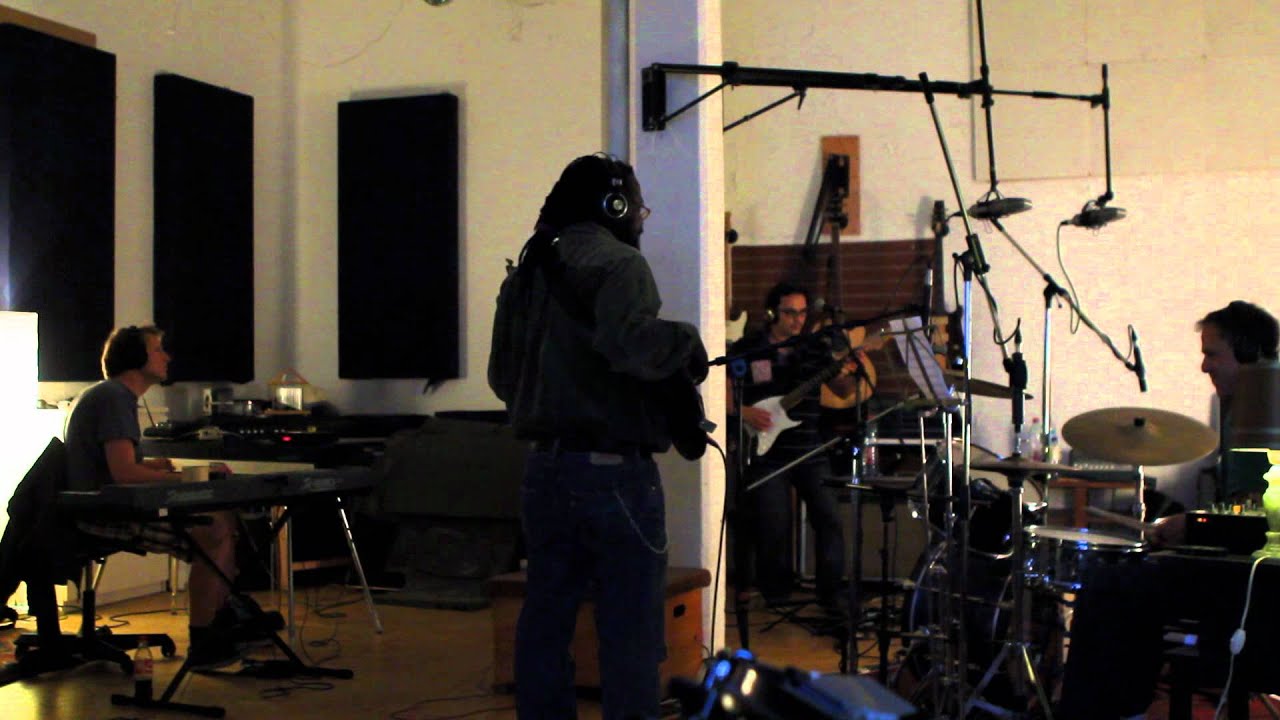 Amane (Studio Session) - YouTube