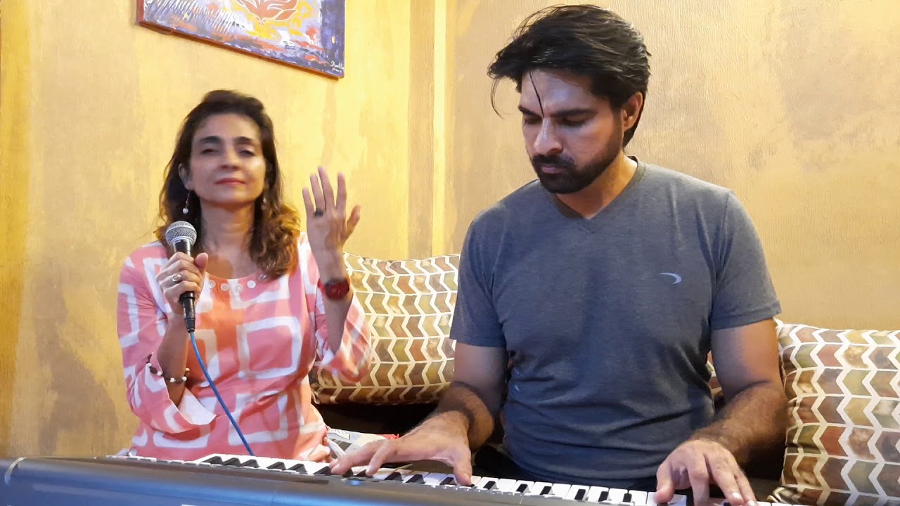 Sanjay Pandya/ Aparna Pandya live performance Hare Rama Hare Krishna ...