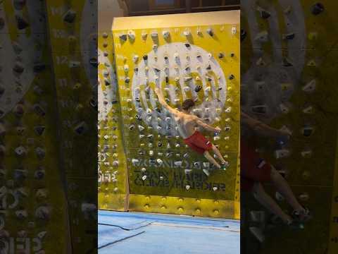 Sex coffee chaos (7c+/v10 bench), 2016 moonboard #climbing #bouldering #shorts