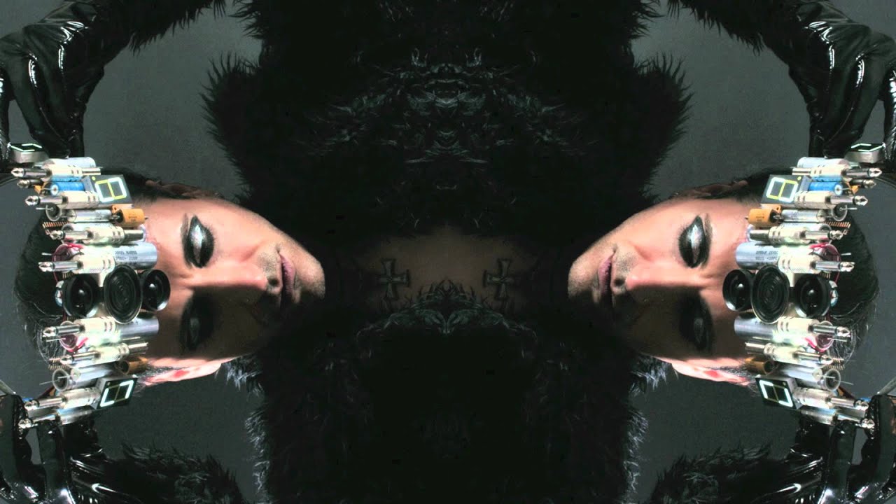 Hamlet - Heavy Is The Head That Wears The Crown HD - YouTube