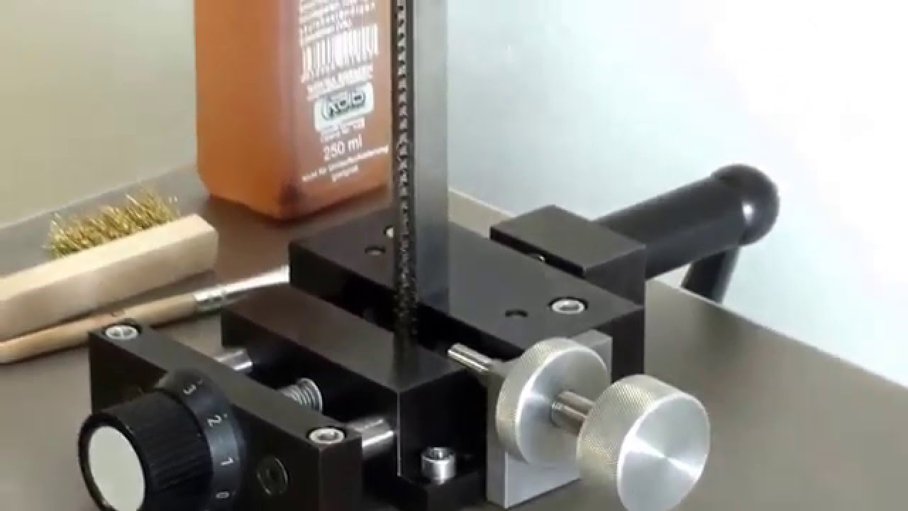 Pendelschlagwerk CHARPY IZOD Impact tester: Kerbschlagproben ...