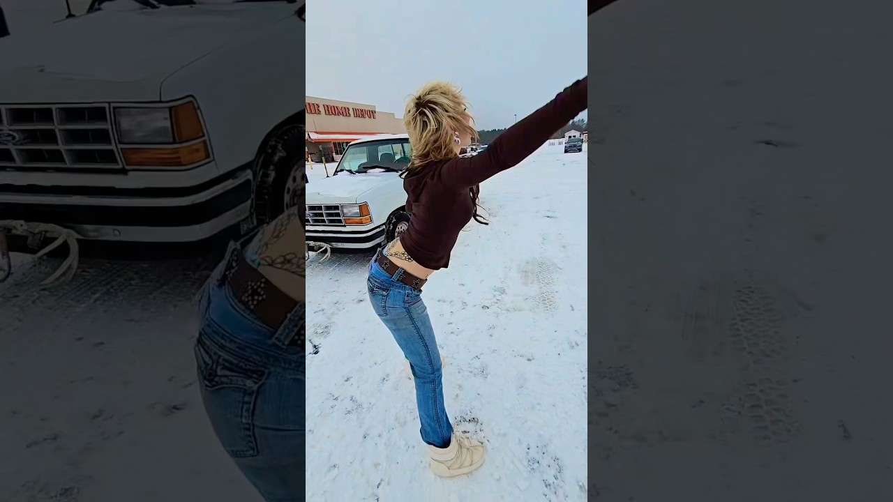 Sandy cheeks viral dance 🔥 - YouTube