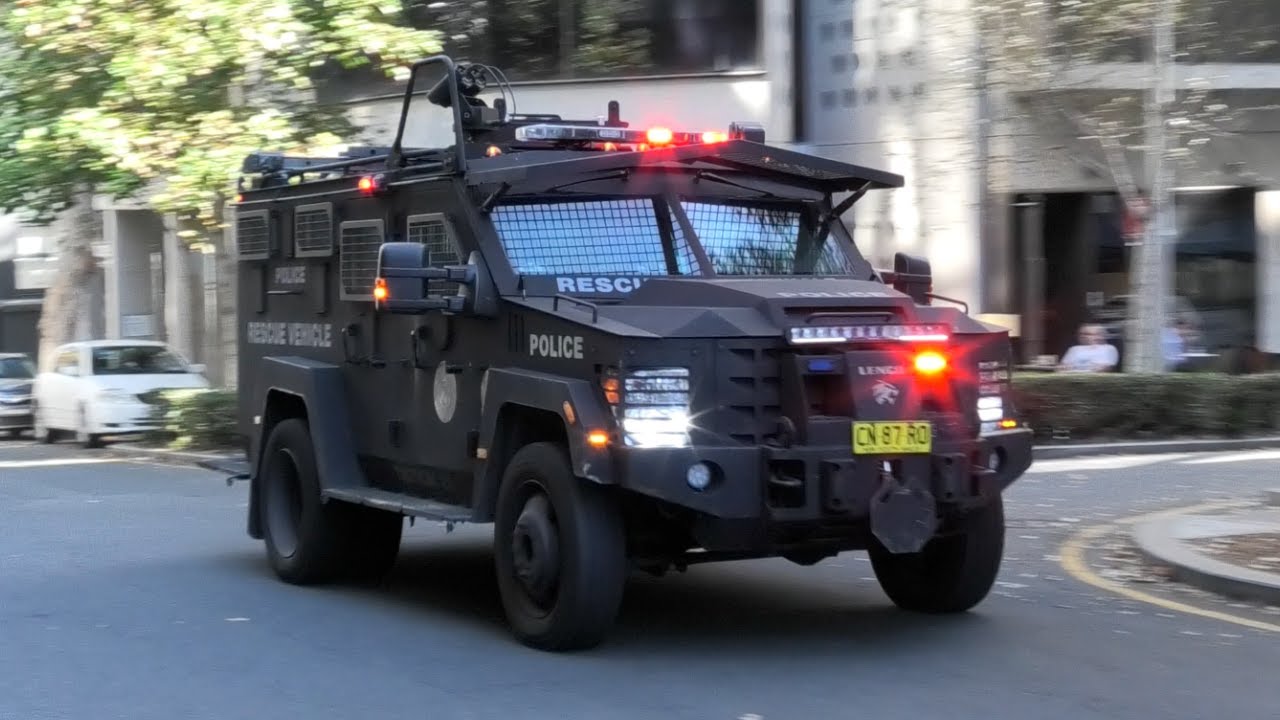 [NSW POLICE TACTICAL OPERATIONS UNIT] Tactical 22 turning out. - YouTube