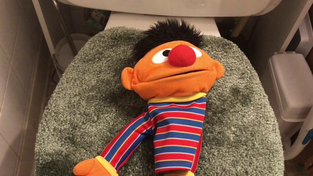 Ernie Gots To Poop - YouTube