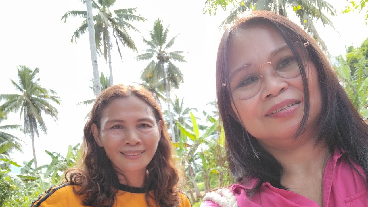 Malou Morales is live! LET'S PLAY MERGE FELLAS - YouTube