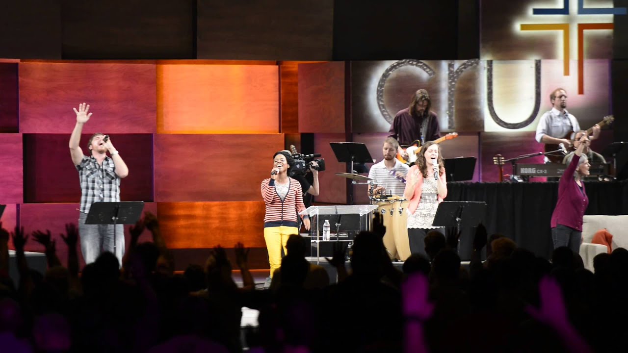 Cru 2013 worship team performing Great I Am @ CSU - YouTube