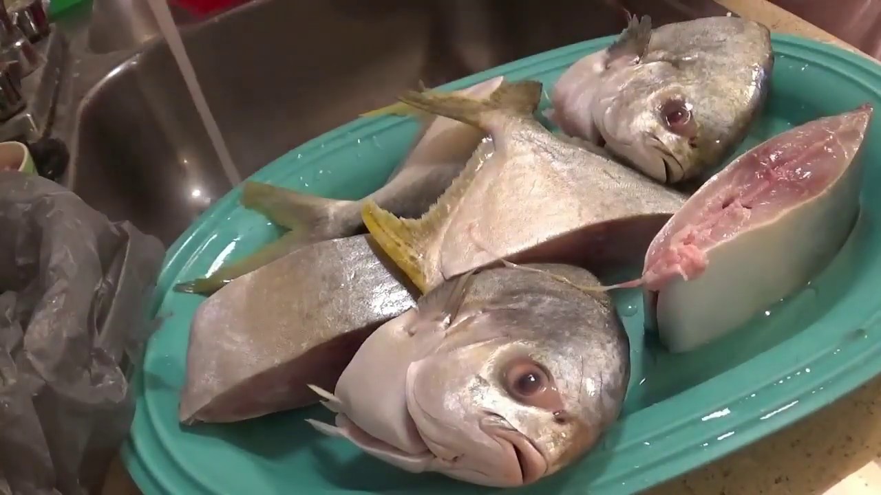 Simple Sinigang Pompano - YouTube