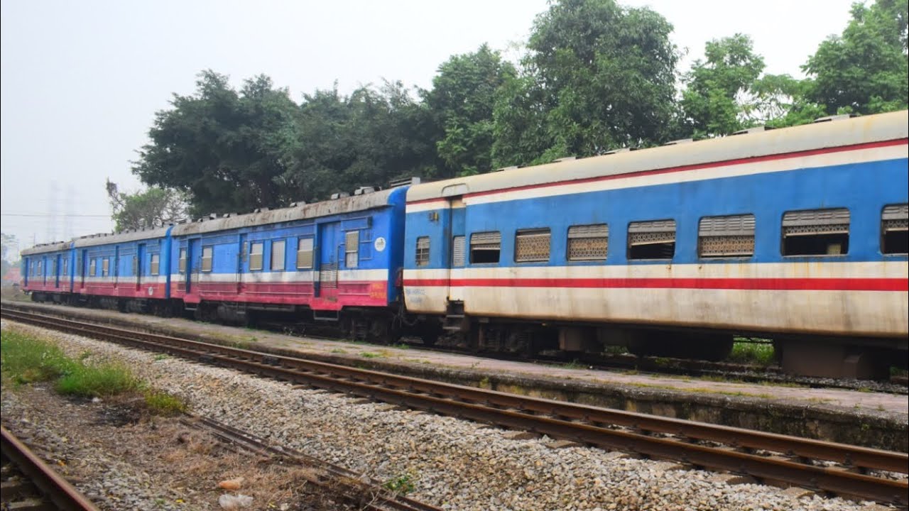Thăm dàn toa xe ngồi mềm 2 tầng A2T sau hơn 1 năm tại ga Bỉm Sơn(đã ...