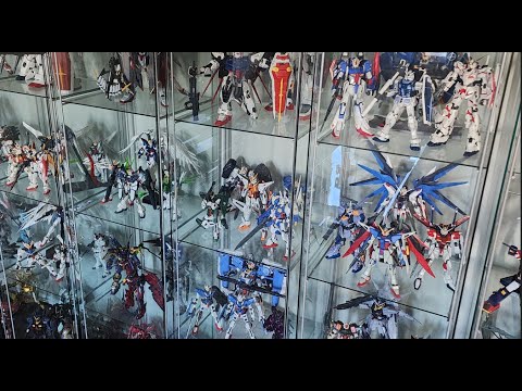 DETOLF Glass Cabinet from IKEA - The best display cabinet for your ...