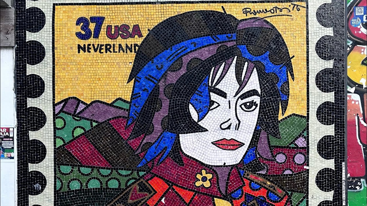 Michael Jackson Square Santa Marta Favela - Rio, Brazil - YouTube