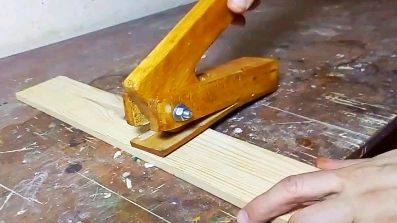 Make Bench Clamp diy for workshop - YouTube