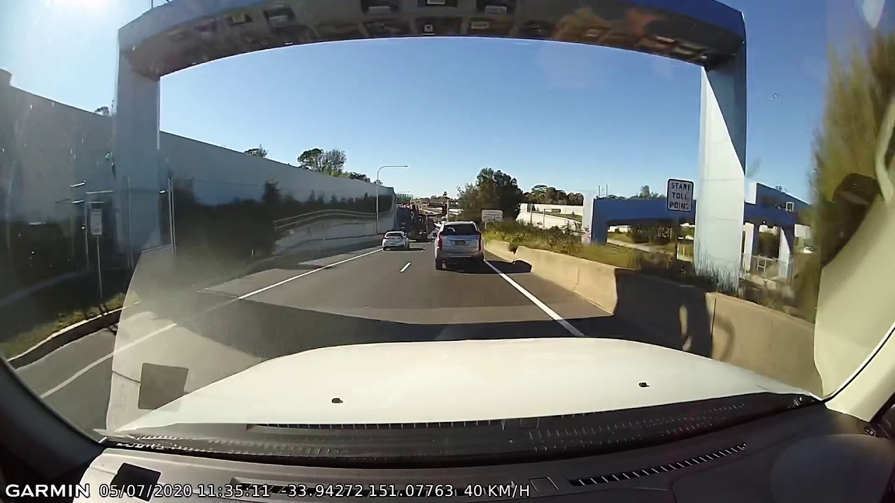 Drving on Sydney' M8 tunnel - Eastbound entry from M5-East - YouTube