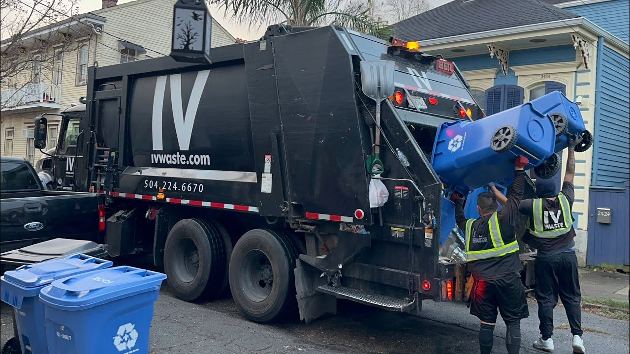 Fast IV Waste Mack Granite Heil 5000 Rear Loader Garbage Truck Packing ...