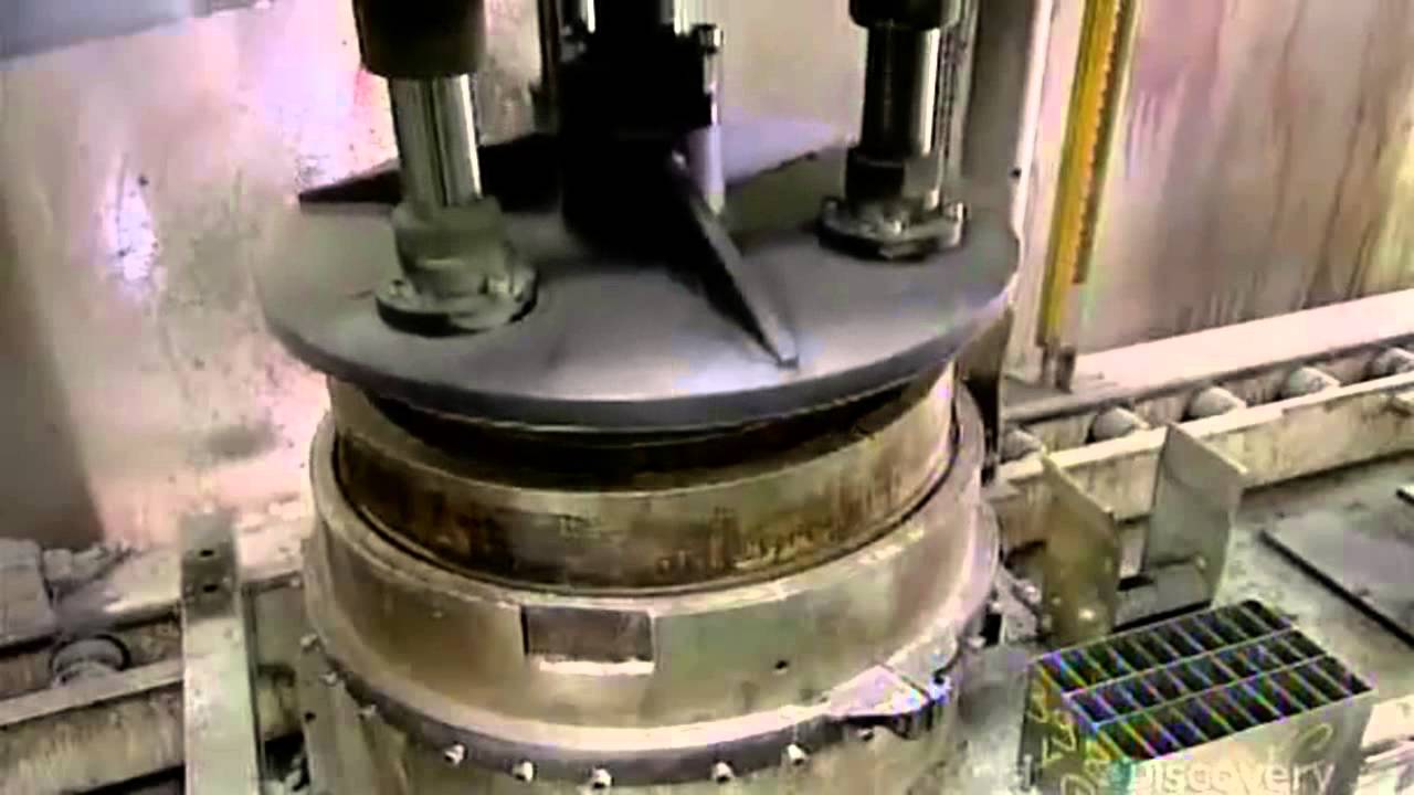 Cum se produce un disc de frana Ceramic - YouTube