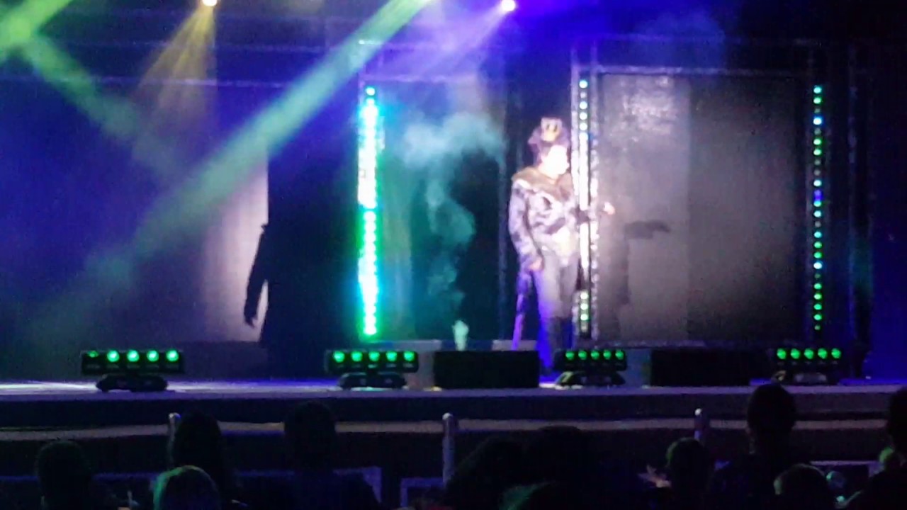 Butlins Storybook Panto - Whittington Rocks: King Rat - YouTube