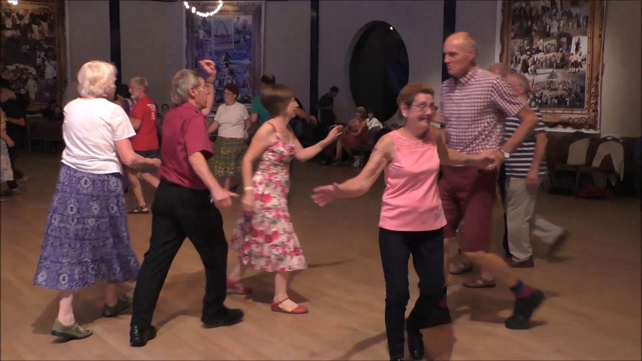 Dampiers Round & John Meechan - Whitby Folk Week 2017 - YouTube