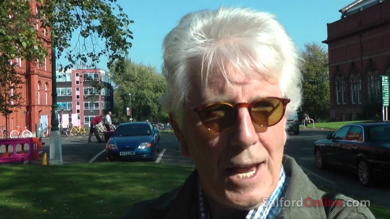 Graham Nash talks to Tony Flynn on Salford, music and life - YouTube