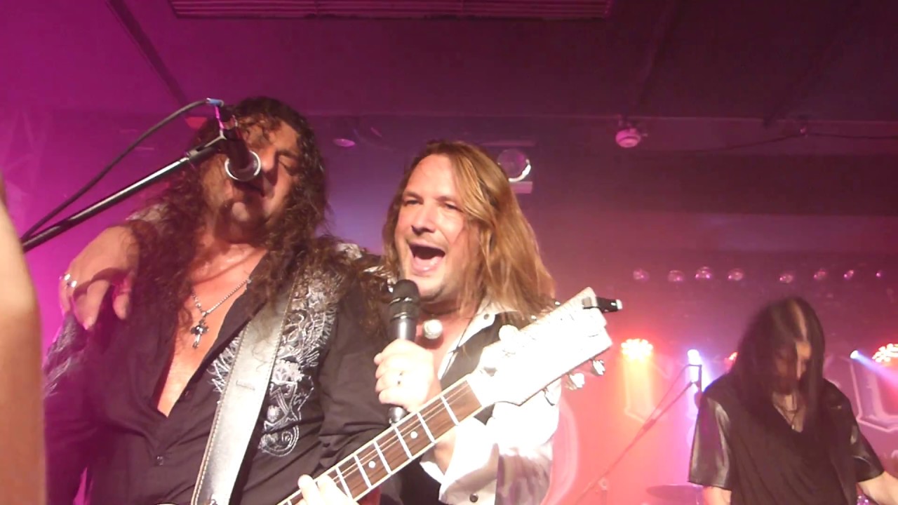 CRYSTAL BALL: Eye To Eye - Live Music Club Barmen - 2018-10-31 - YouTube