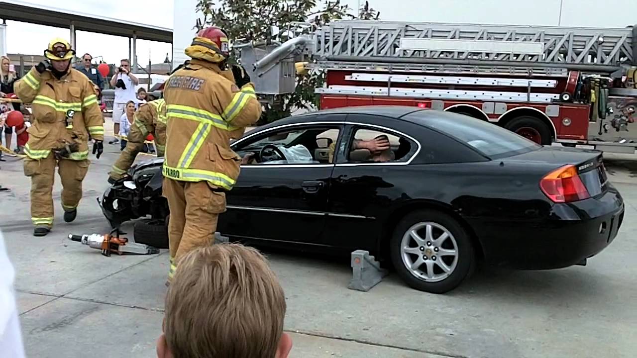 Canyon's friend Fireman Casey at work - YouTube