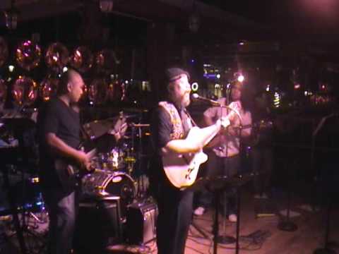 MIKE HANOPOL LIVE W/ 2D.I..M. BAND - BEEP BEEP - YouTube Music