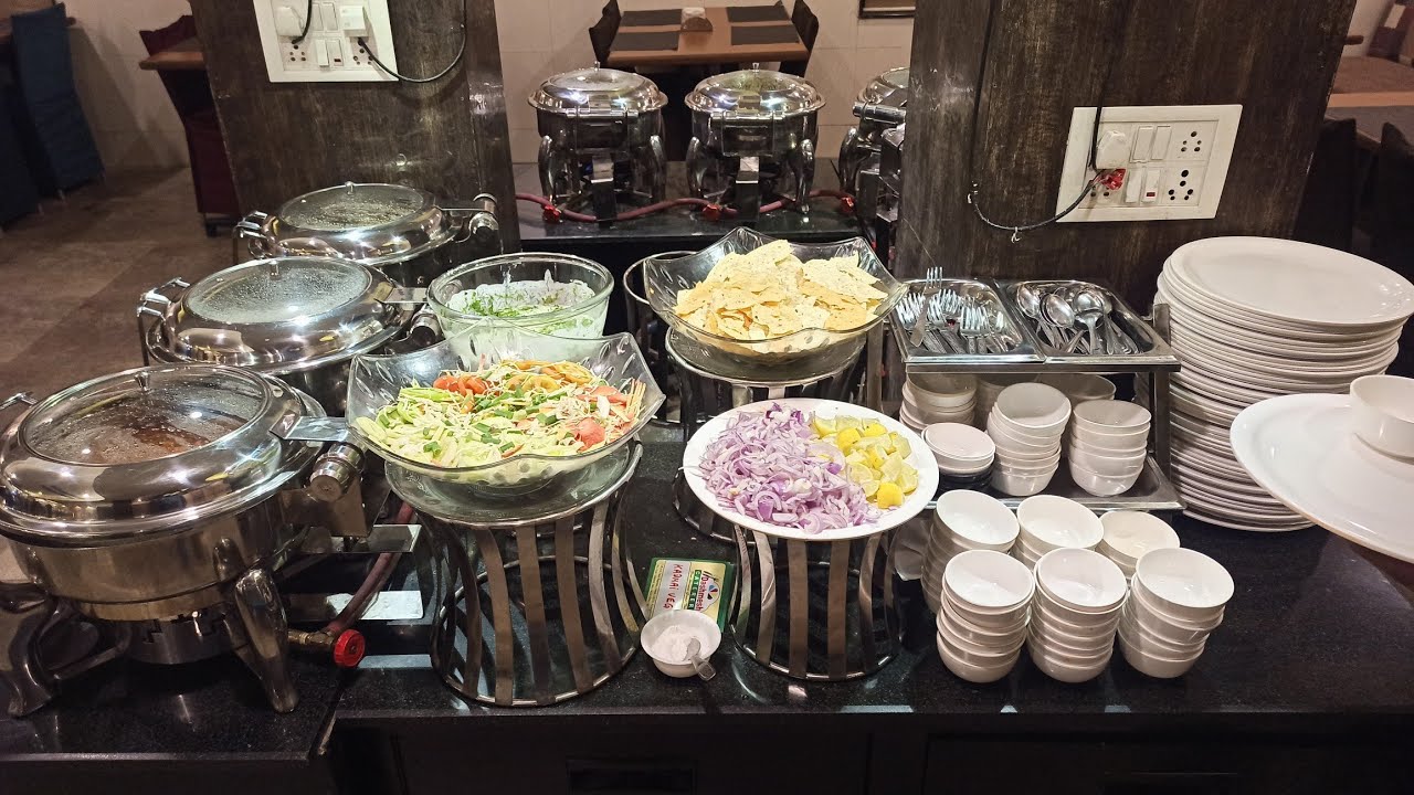 best affordable unlimited buffet meals in aurangabad - YouTube