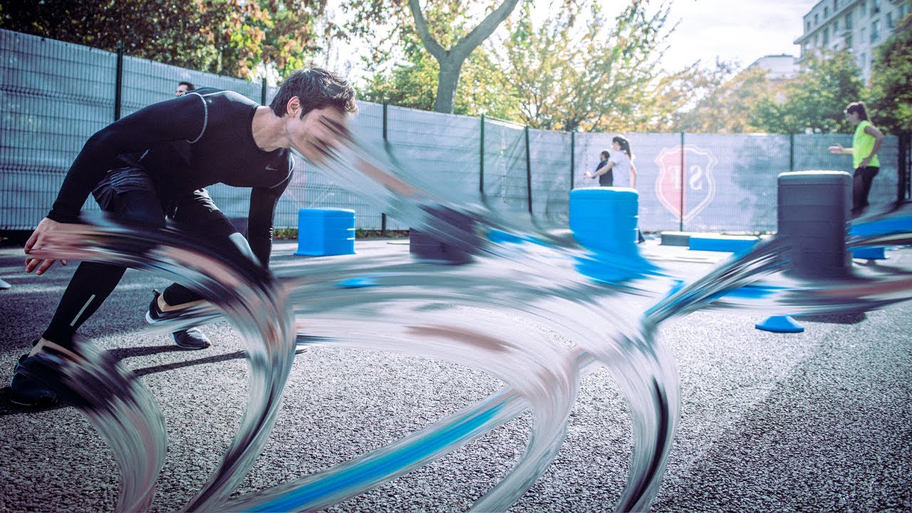 Face Stretch Effect on Photoshop - YouTube