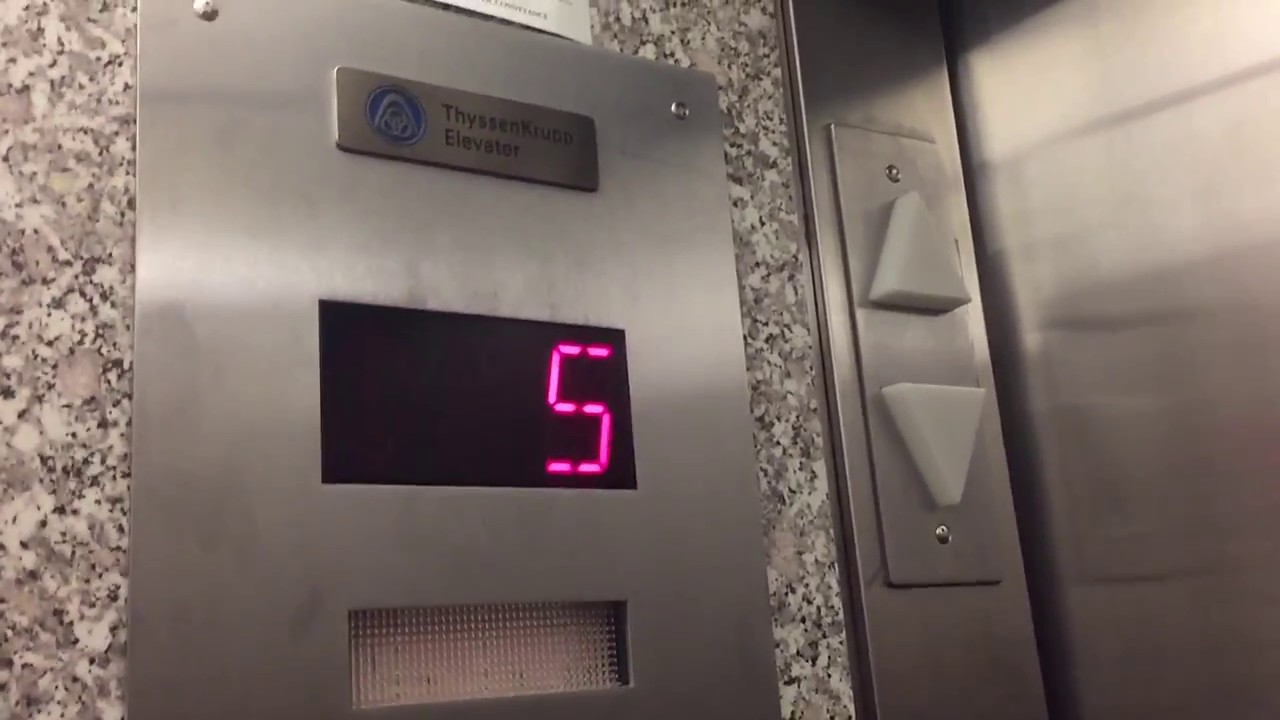 1967 Elevator Electric (mod TK) Hydraulic Elevator @ Days Inn, Redondo ...