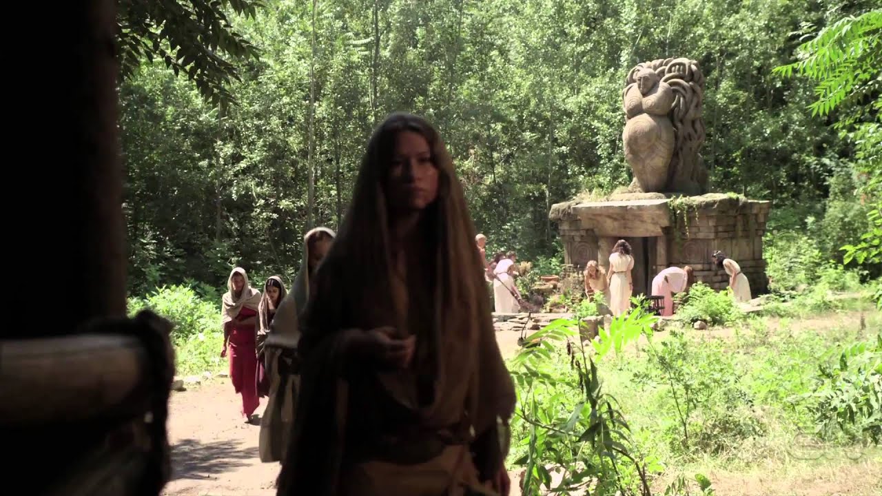 The Leading Ladies of The Scorpion King: Quest For Power - YouTube