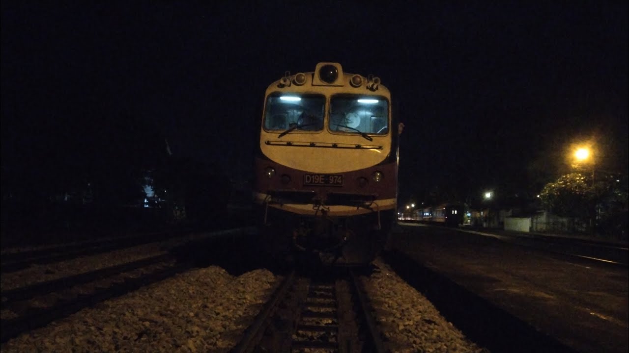 D19E (974)(978) train LP7 and HP2 - YouTube