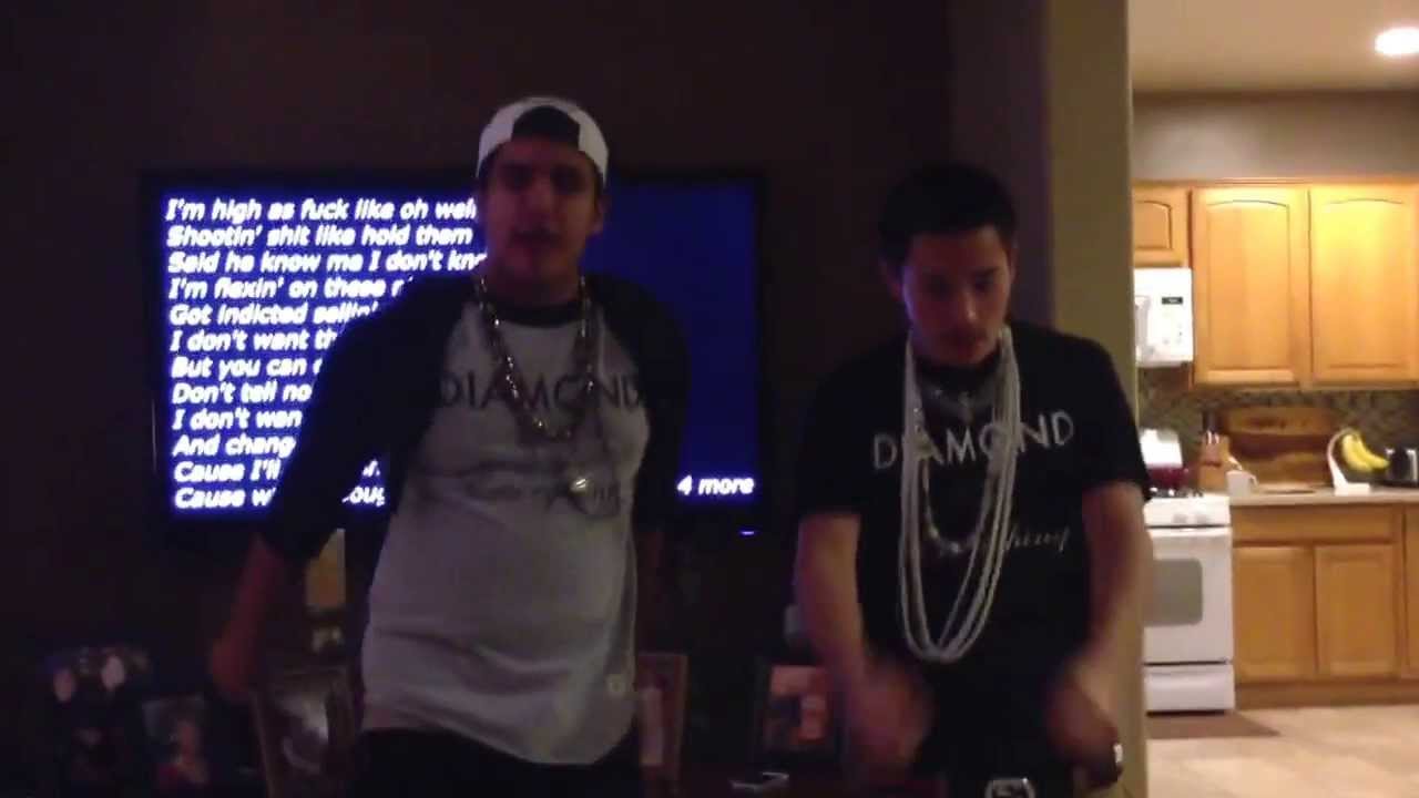 3 Hunnid Performing - YouTube